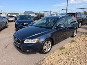 Zils Volvo V50 2012 Kauņa, ar dzinēja tilpumu 1.56 L un nobraukumu 238 tūkst. km par 3750 €, foto  vietnē AUTOMOTO.COM.LV