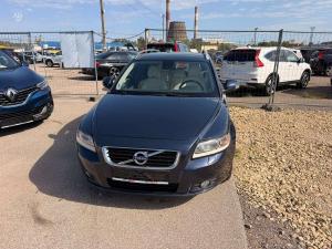 Blue Volvo V50 2012 in Kaunas, with an engine capacity of 1.56 L and mileage of 238 thousand km for 3750 €, photo 10 on AUTOMOTO.COM.LV