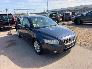 Blue Volvo V50 2012 in Kaunas, with an engine capacity of 1.56 L and mileage of 238 thousand km for 3750 €, photo 13 on AUTOMOTO.COM.LV
