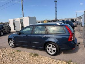Blue Volvo V50 2012 in Kaunas, with an engine capacity of 1.56 L and mileage of 238 thousand km for 3750 €, photo 16 on AUTOMOTO.COM.LV