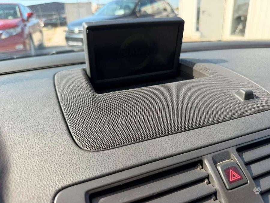 Blue Volvo V50 2012 in Kaunas, with an engine capacity of 1.56 L and mileage of 238 thousand km for 3750 €, photo 17 on AUTOMOTO.COM.LV