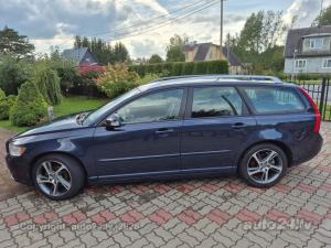 Zils Volvo V50 2012 Jegeva, ar dzinēja tilpumu 1.60 L un nobraukumu 131 tūkst. km par 6000 €, foto 5 vietnē AUTOMOTO.COM.LV