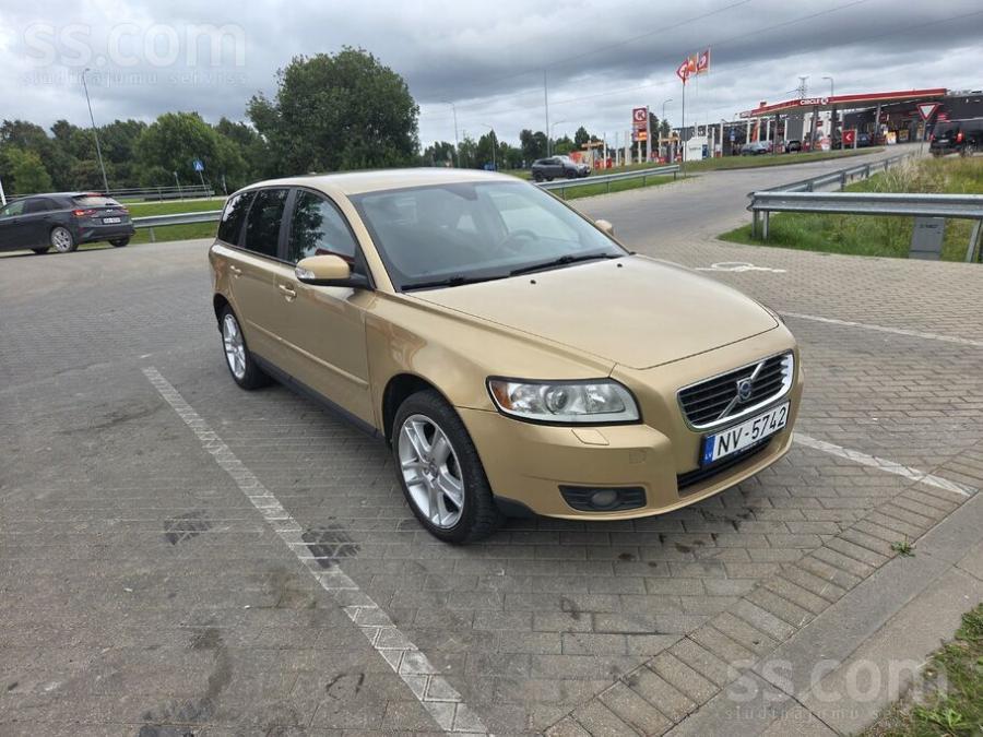 Brūns Volvo V50 2008 Talsi, ar dzinēja tilpumu 1.60 L un nobraukumu 355 tūkst. km par 1500 €, foto 5 vietnē AUTOMOTO.COM.LV