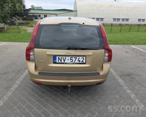 Brūns Volvo V50 2008 Talsi, ar dzinēja tilpumu 1.60 L un nobraukumu 355 tūkst. km par 1500 €, foto 7 vietnē AUTOMOTO.COM.LV