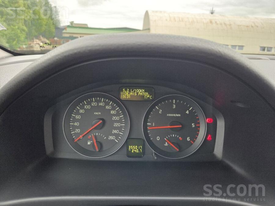 Brūns Volvo V50 2008 Talsi, ar dzinēja tilpumu 1.60 L un nobraukumu 355 tūkst. km par 1500 €, foto 12 vietnē AUTOMOTO.COM.LV