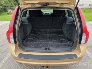 Brūns Volvo V50 2008 Talsi, ar dzinēja tilpumu 1.60 L un nobraukumu 355 tūkst. km par 1500 €, foto 14 vietnē AUTOMOTO.COM.LV