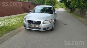 Volvo V50 2009 Rīga, ar dzinēja tilpumu 2.00 L un nobraukumu 331 tūkst. km par 3100 €, foto 1 vietnē AUTOMOTO.COM.LV