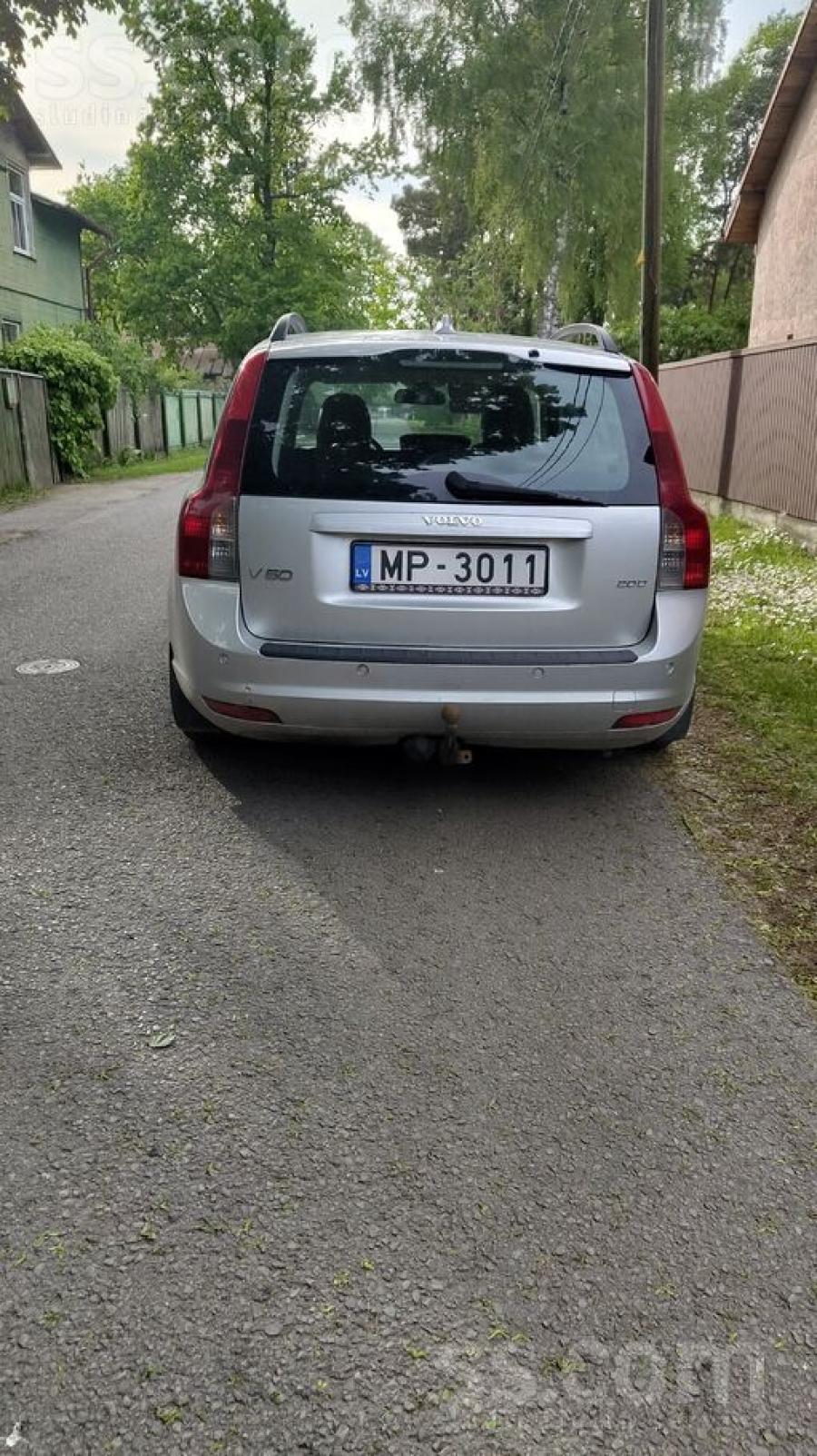Volvo V50 2009 Rīga, ar dzinēja tilpumu 2.00 L un nobraukumu 331 tūkst. km par 3100 €, foto 5 vietnē AUTOMOTO.COM.LV