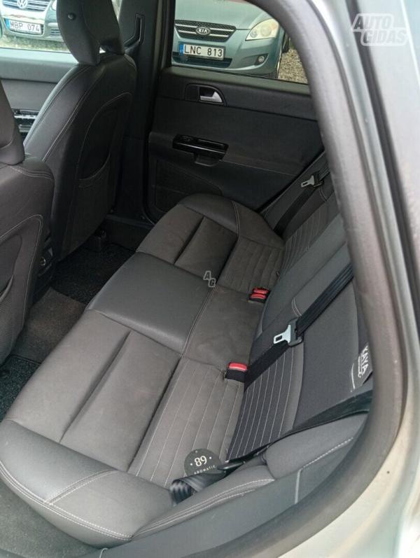 Volvo V50 2004 in Kretinga, with an engine capacity of 2.00 L and mileage of 340 thousand km for 1550 €, photo 6 on AUTOMOTO.COM.LV