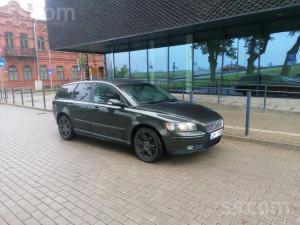 Green Volvo V50 2005 in Daugavpils, with an engine capacity of 2.00 L and mileage of 331 thousand km for 3500 €, photo 9 on AUTOMOTO.COM.LV