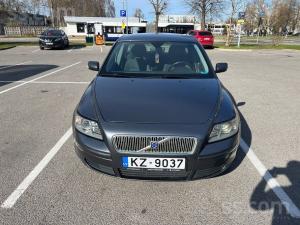 Зеленый Вольво В50 2005 в Рига, объемом двигателя 1.60 л и пробегом 279 тыс. км за 1600 €, фото  на AUTOMOTO.COM.LV