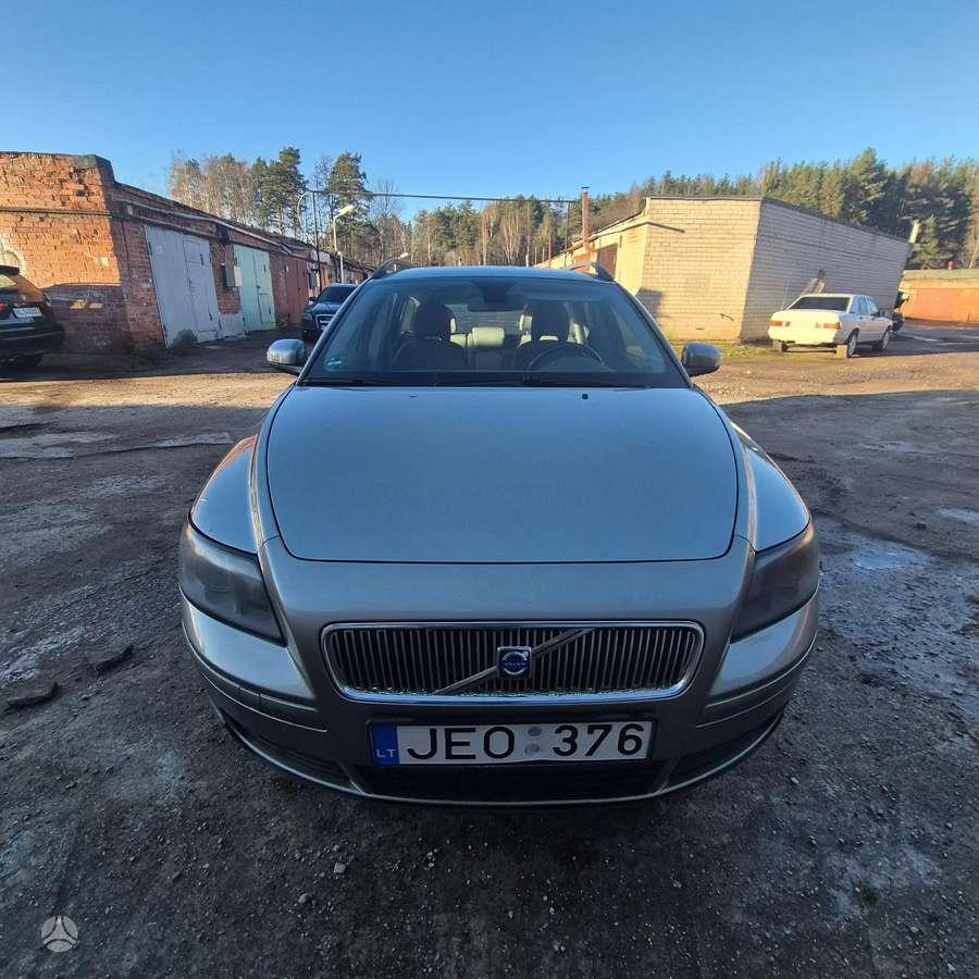 Zaļš Volvo V50 2006 Visaginas, ar dzinēja tilpumu 1.56 L un nobraukumu 267 tūkst. km par 1300 €, foto 3 vietnē AUTOMOTO.COM.LV