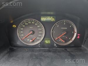 Зеленый Вольво В50 2006 в Бауска, объемом двигателя 2.00 л и пробегом 199 тыс. км за 1250 €, фото 5 на AUTOMOTO.COM.LV