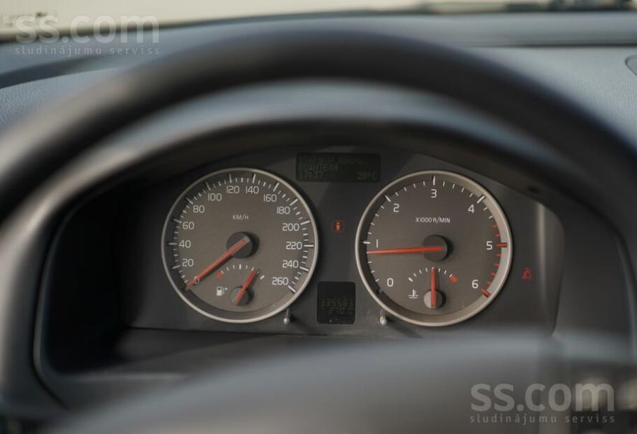 Зеленый Вольво В50 2006 в Елгава, объемом двигателя 2.00 л и пробегом 340 тыс. км за 1850 €, фото 11 на AUTOMOTO.COM.LV