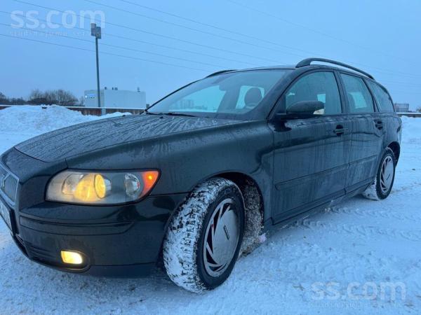 Zaļš Volvo V50 2007 Rīga, ar dzinēja tilpumu 1.60 L un nobraukumu 292 tūkst. km par 1980 €, foto 2 vietnē AUTOMOTO.COM.LV