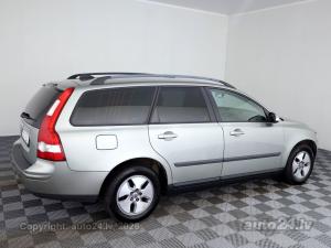 Green Volvo V50 2007 in Tallinn, with an engine capacity of 1.80 L and mileage of 315 thousand km for 899 €, photo 4 on AUTOMOTO.COM.LV