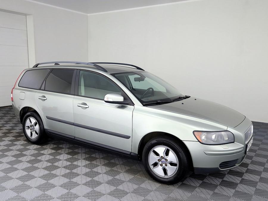Zaļš Volvo V50 2007 Tallina, ar dzinēja tilpumu 1.80 L un nobraukumu 315 tūkst. km par 699 €, foto 9 vietnē AUTOMOTO.COM.LV