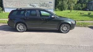 Green Volvo V50 2007 in Riga, with an engine capacity of 2.00 L and mileage of 361 thousand km for 900 €, photo 3 on AUTOMOTO.COM.LV