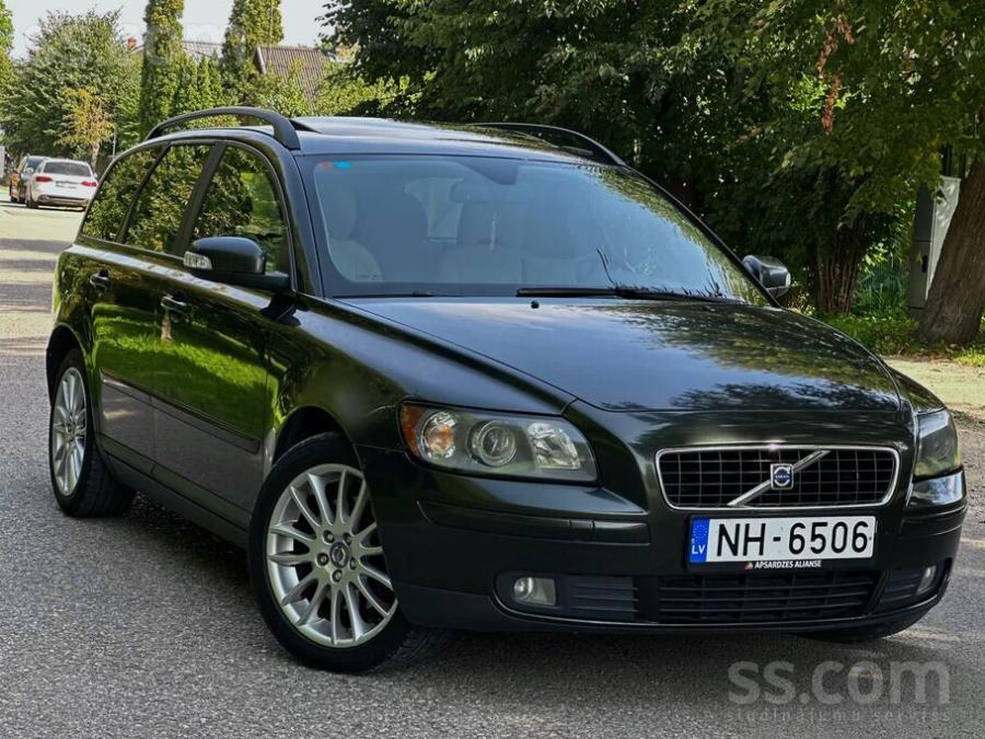 Zaļš Volvo V50 2007 Jelgava, ar dzinēja tilpumu 2.00 L un nobraukumu 0 tūkst. km par 1450 €, foto 1 vietnē AUTOMOTO.COM.LV