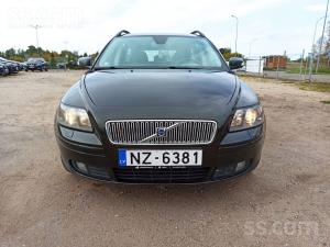 Zaļš Volvo V50 2007 Daugavpils, ar dzinēja tilpumu 2.00 L un nobraukumu 0 tūkst. km par 1980 €, foto 4 vietnē AUTOMOTO.COM.LV