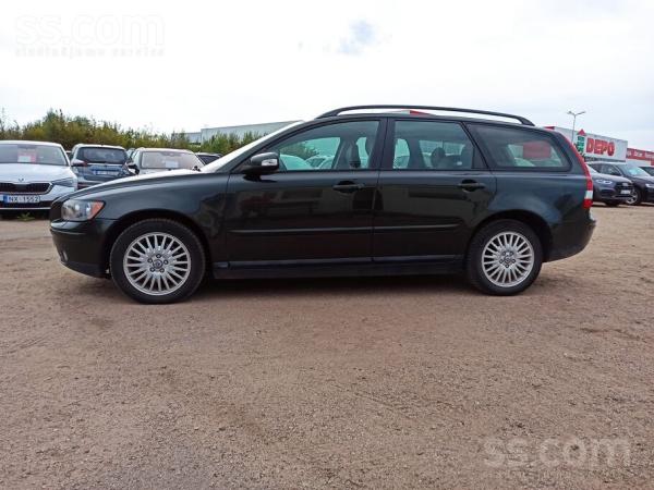 Volvo V50 2007 Daugavpils vietnÄ ZaļŔ Volvo V50 2007 Daugavpils, ar dzinÄja tilpumu 2.00 L un nobraukumu 0 tÅ«kst. km par 1980 ā¬, foto 5 vietnÄ AUTOMOTO.COM.LV