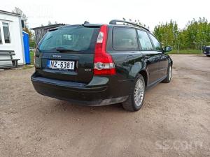 Zaļš Volvo V50 2007 Daugavpils, ar dzinēja tilpumu 2.00 L un nobraukumu 0 tūkst. km par 1980 €, foto 8 vietnē AUTOMOTO.COM.LV