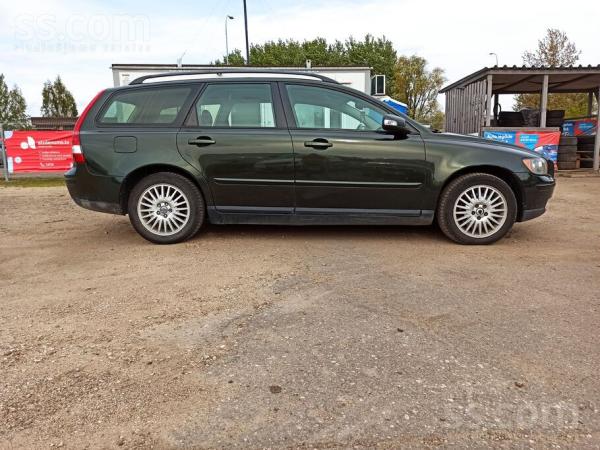 Volvo V50 2007 Daugavpils vietnÄ ZaļŔ Volvo V50 2007 Daugavpils, ar dzinÄja tilpumu 2.00 L un nobraukumu 0 tÅ«kst. km par 1980 ā¬, foto 9 vietnÄ AUTOMOTO.COM.LV