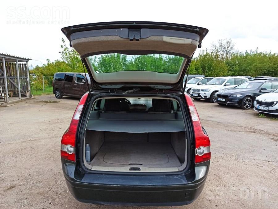 Zaļš Volvo V50 2007 Daugavpils, ar dzinēja tilpumu 2.00 L un nobraukumu 0 tūkst. km par 1980 €, foto 15 vietnē AUTOMOTO.COM.LV