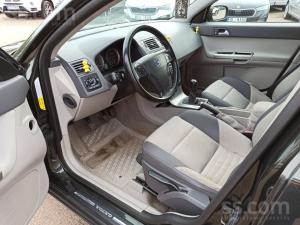 Zaļš Volvo V50 2007 Daugavpils, ar dzinēja tilpumu 2.00 L un nobraukumu 0 tūkst. km par 1980 €, foto 18 vietnē AUTOMOTO.COM.LV