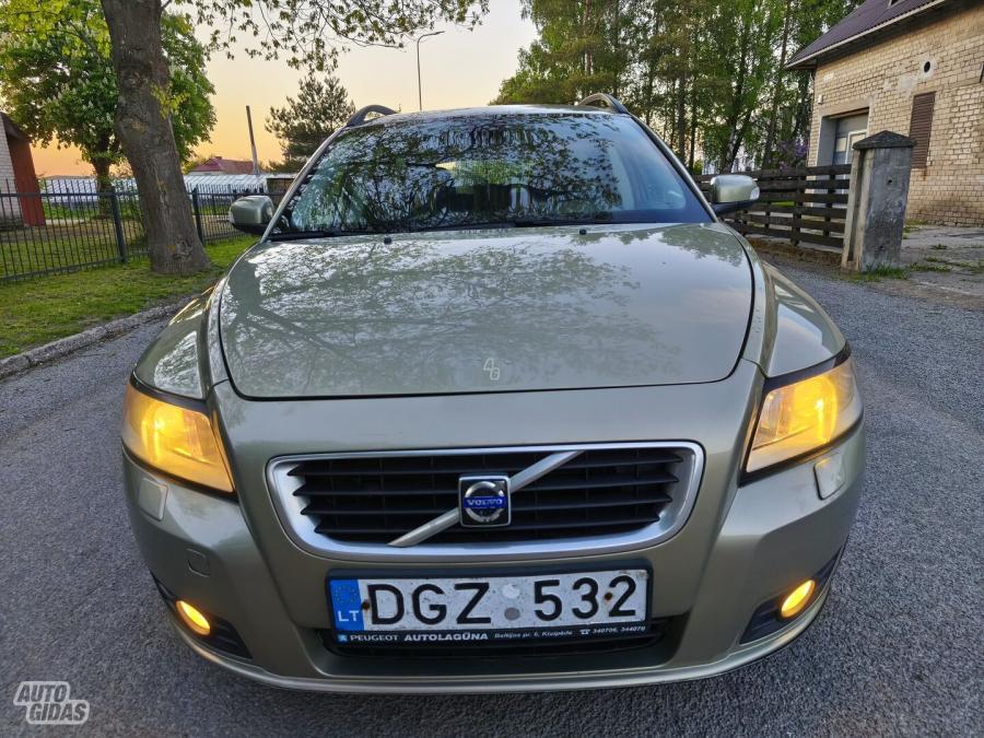 Zaļš Volvo V50 2008 Tauragė, ar dzinēja tilpumu 2.00 L un nobraukumu 388 tūkst. km par 1750 €, foto 1 vietnē AUTOMOTO.COM.LV