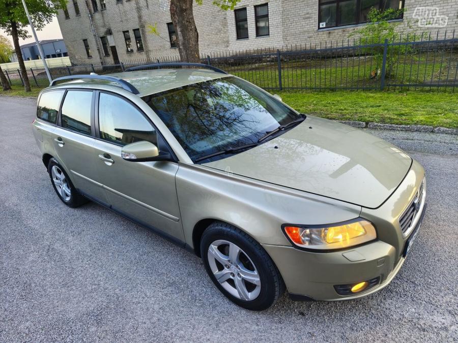 Zaļš Volvo V50 2008 Tauragė, ar dzinēja tilpumu 2.00 L un nobraukumu 388 tūkst. km par 1750 €, foto 5 vietnē AUTOMOTO.COM.LV