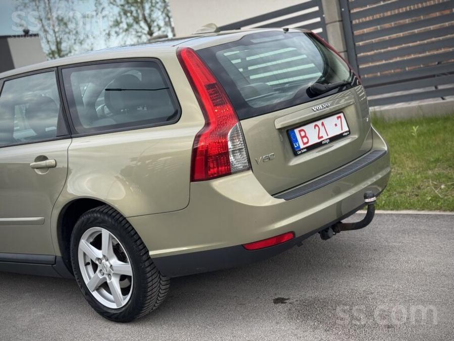 Zaļš Volvo V50 2008 Jelgava, ar dzinēja tilpumu 1.80 L un nobraukumu 266 tūkst. km par 3750 €, foto 6 vietnē AUTOMOTO.COM.LV