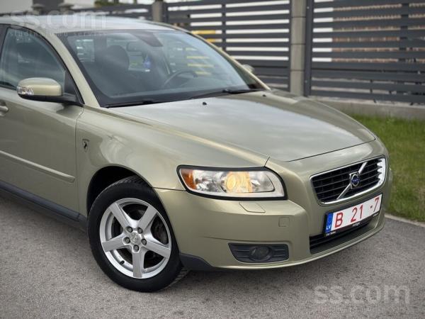 Зеленый Вольво В50 2008 в Елгава, объемом двигателя 1.80 л и пробегом 266 тыс. км за 3750 €, фото 7 на AUTOMOTO.COM.LV