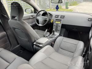 Zaļš Volvo V50 2008 Jelgava, ar dzinēja tilpumu 1.80 L un nobraukumu 266 tūkst. km par 3750 €, foto 15 vietnē AUTOMOTO.COM.LV