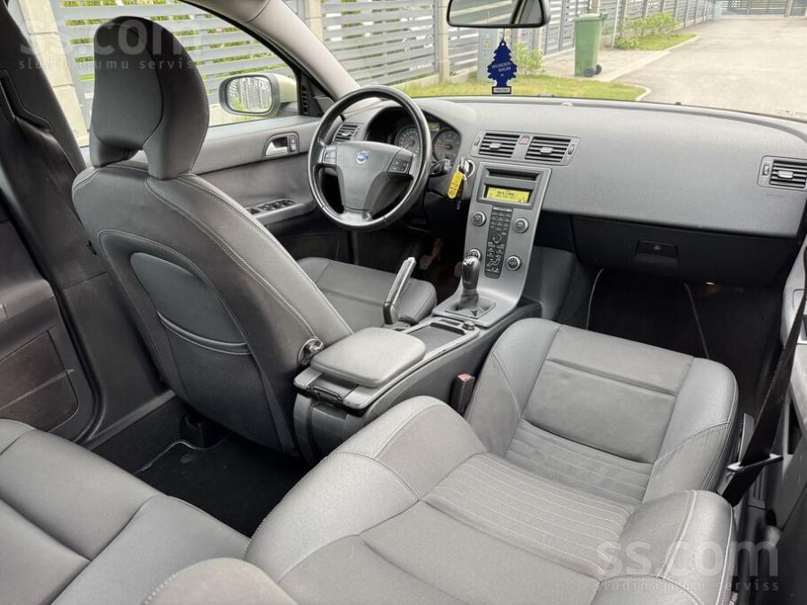 Zaļš Volvo V50 2008 Jelgava, ar dzinēja tilpumu 1.80 L un nobraukumu 266 tūkst. km par 3750 €, foto 15 vietnē AUTOMOTO.COM.LV