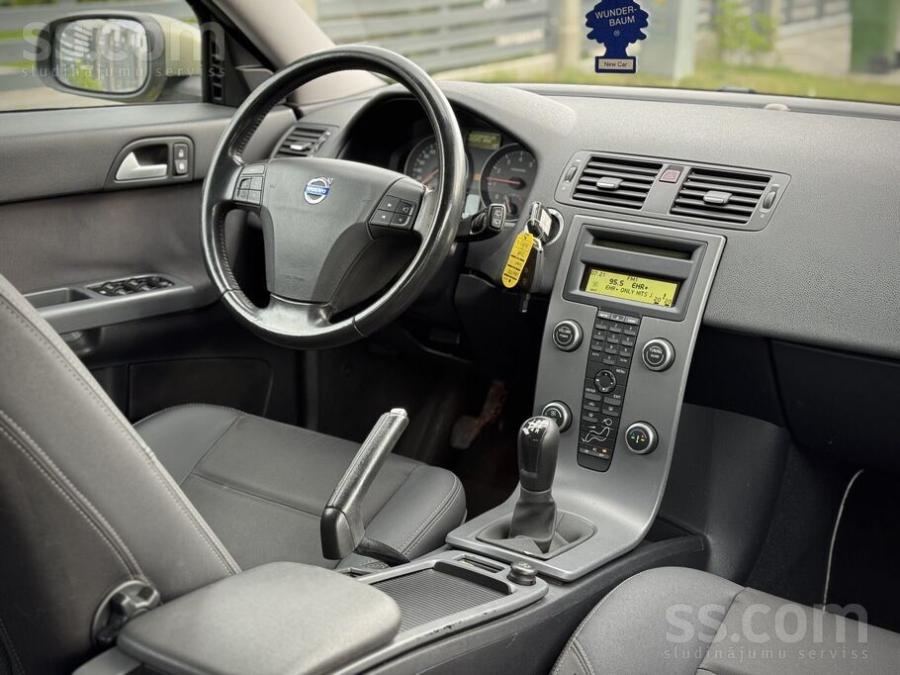 Zaļš Volvo V50 2008 Jelgava, ar dzinēja tilpumu 1.80 L un nobraukumu 266 tūkst. km par 3750 €, foto 16 vietnē AUTOMOTO.COM.LV