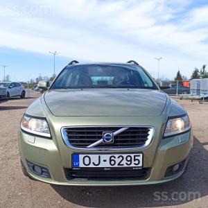 Green Volvo V50 2008 in Daugavpils, with an engine capacity of 1.60 L and mileage of 0 thousand km for 3200 €, photo 4 on AUTOMOTO.COM.LV