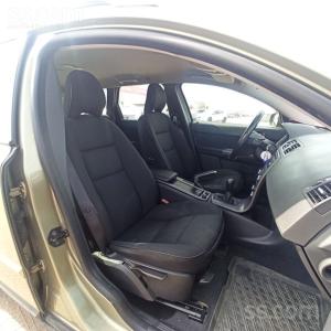 Green Volvo V50 2008 in Daugavpils, with an engine capacity of 1.60 L and mileage of 0 thousand km for 3200 €, photo 15 on AUTOMOTO.COM.LV