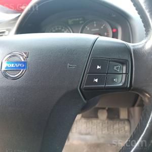 Green Volvo V50 2008 in Daugavpils, with an engine capacity of 1.60 L and mileage of 0 thousand km for 3200 €, photo 23 on AUTOMOTO.COM.LV