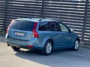 Zaļš Volvo V50 2008 Rīga, ar dzinēja tilpumu 2.40 L un nobraukumu 0 tūkst. km par 3800 €, foto 6 vietnē AUTOMOTO.COM.LV