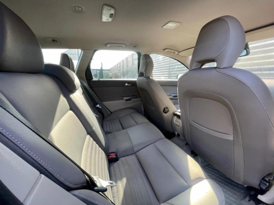 Zaļš Volvo V50 2008 Rīga, ar dzinēja tilpumu 2.40 L un nobraukumu 0 tūkst. km par 3800 €, foto 10 vietnē AUTOMOTO.COM.LV