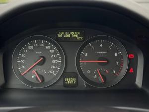 Зеленый Вольво В50 2008 в Елгава, объемом двигателя 1.80 л и пробегом 266 тыс. км за 3750 €, фото 17 на AUTOMOTO.COM.LV