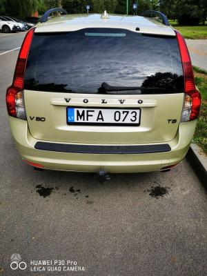 Zaļš Volvo V50 2008 Klaipėda, ar dzinēja tilpumu 2.52 L un nobraukumu 319 tūkst. km par 2500 €, foto 4 vietnē AUTOMOTO.COM.LV