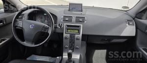 Green Volvo V50 2009 in Riga, with an engine capacity of 1.60 L and mileage of 258 thousand km for 3950 €, photo 15 on AUTOMOTO.COM.LV
