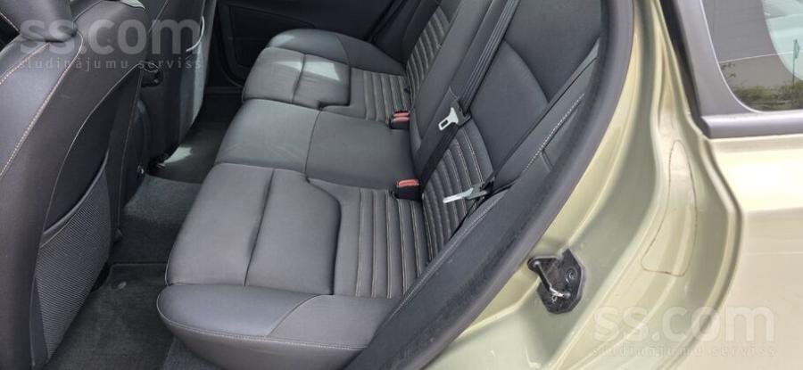 Green Volvo V50 2009 in Riga, with an engine capacity of 1.60 L and mileage of 258 thousand km for 3950 €, photo 17 on AUTOMOTO.COM.LV