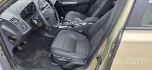 Green Volvo V50 2009 in Riga, with an engine capacity of 1.60 L and mileage of 258 thousand km for 3950 €, photo 18 on AUTOMOTO.COM.LV