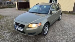 Зеленый Вольво В50 2009 в Резекне, объемом двигателя 1.60 л и пробегом 323 тыс. км за 1750 €, фото  на AUTOMOTO.COM.LV