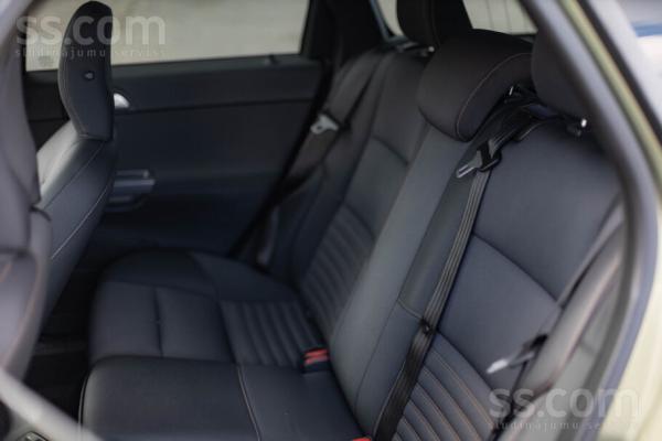 Volvo V50 2010 Rīga vietnē Zaļš Volvo V50 2010 Rīga, ar dzinēja tilpumu 1.60 L un nobraukumu 291 tūkst. km par 3790 €, foto 11 vietnē AUTOMOTO.COM.LV