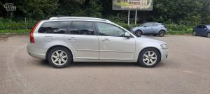 Pelēks Volvo V50 2011 Šauļi, ar dzinēja tilpumu 1.60 L un nobraukumu 260 tūkst. km par 2250 €, foto 3 vietnē AUTOMOTO.COM.LV
