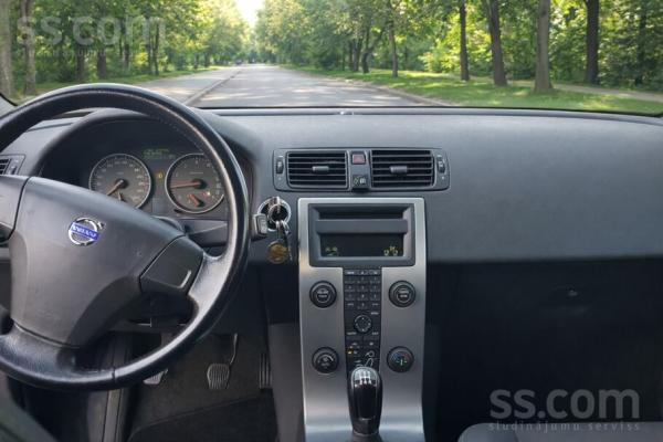 Pelēks Volvo V50 2006 Rīga, ar dzinēja tilpumu 1.80 L un nobraukumu 229 tūkst. km par 1690 €, foto 5 vietnē AUTOMOTO.COM.LV